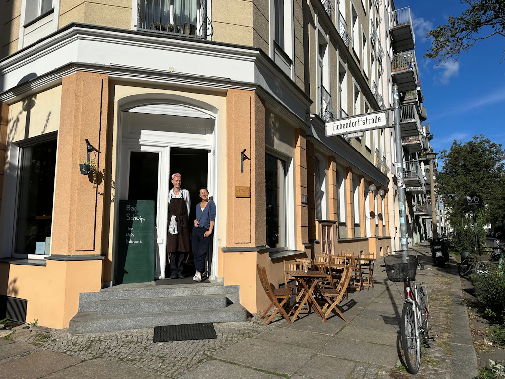 Vom Urlaub zurück im verwahrlosten Berlin: Einzige Rettung ist die Bar ...