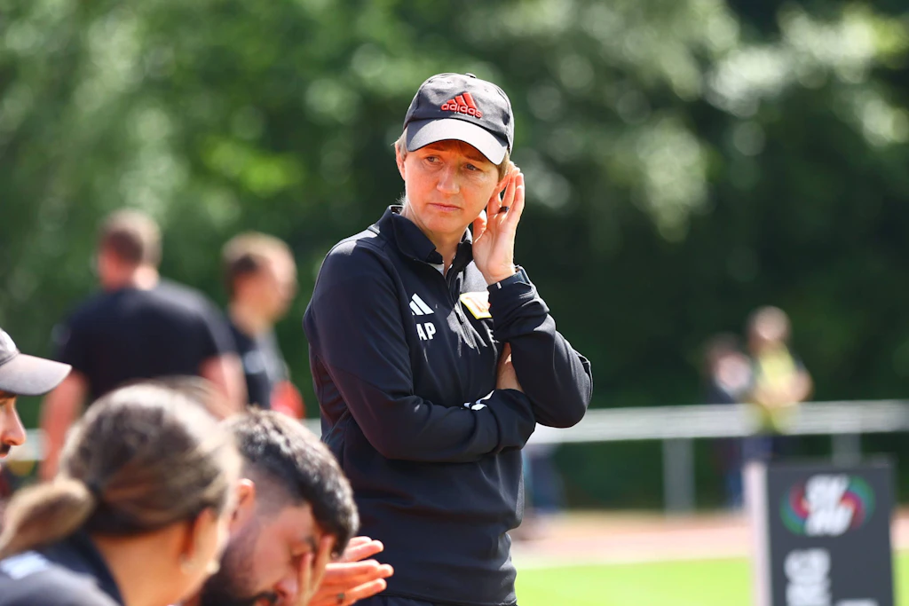 1. FC Union Berlin: Ailien Poese muss ihr Team auf eine Wundertüte ...