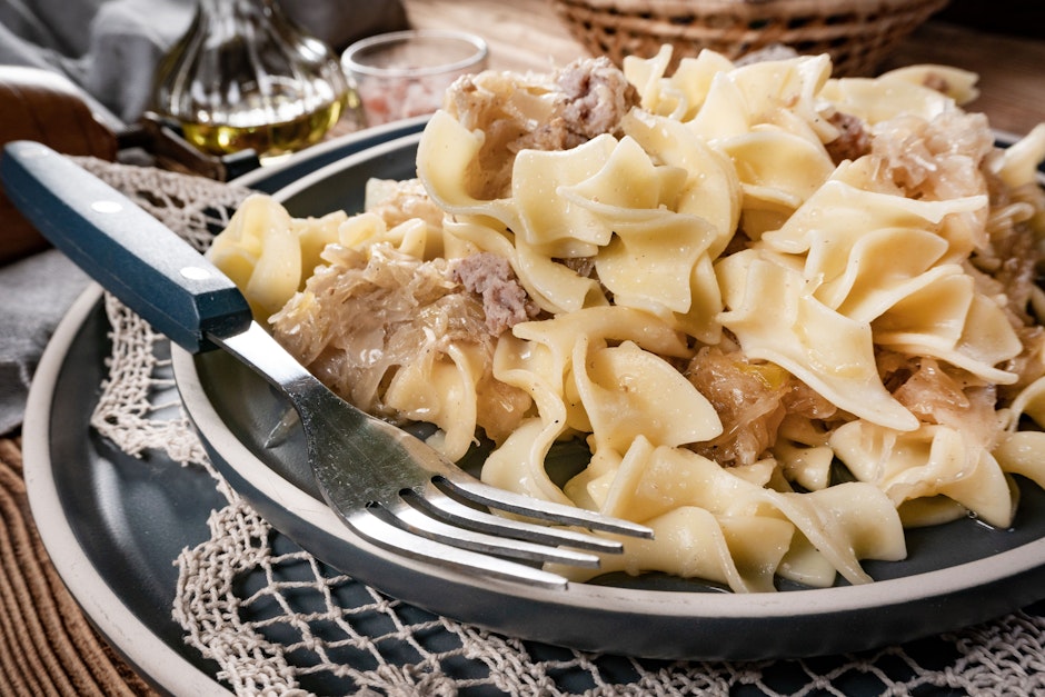 Omas Rezept: Kennen Sie Lazanki? So lecker sind polnische Krautnudeln!