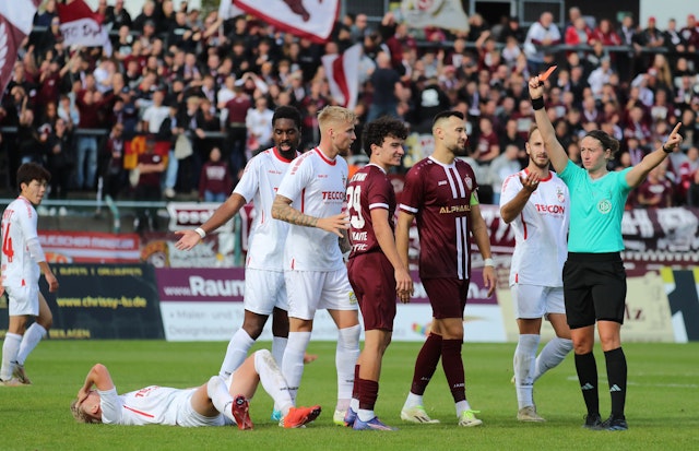 Rot für Henry Crosthwaite: Mieses Spiel mit BFC Dynamo