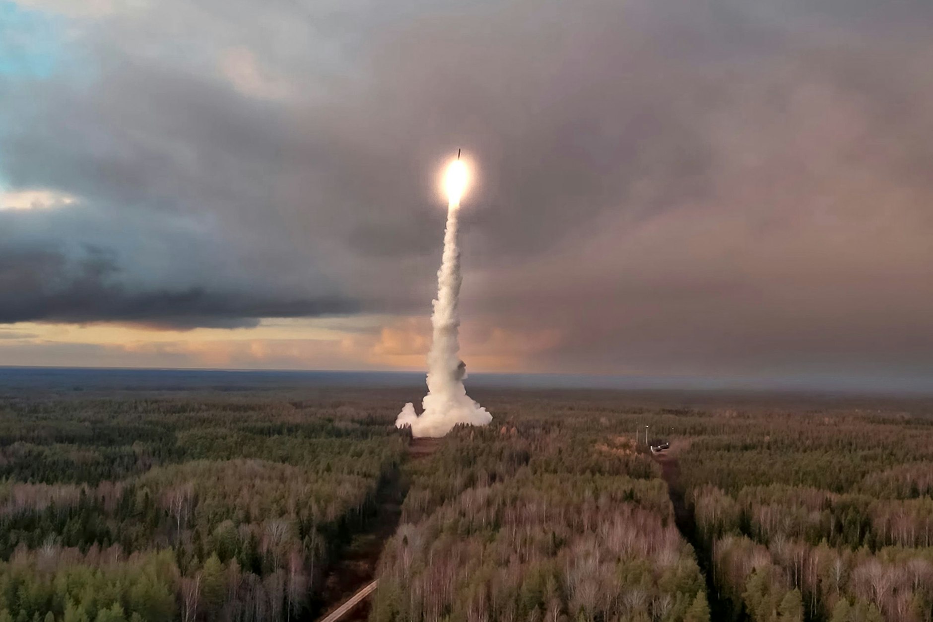 Wladimir Putin ordnet Atomwaffen-Übung an: „Alle Raketen haben getroffen“