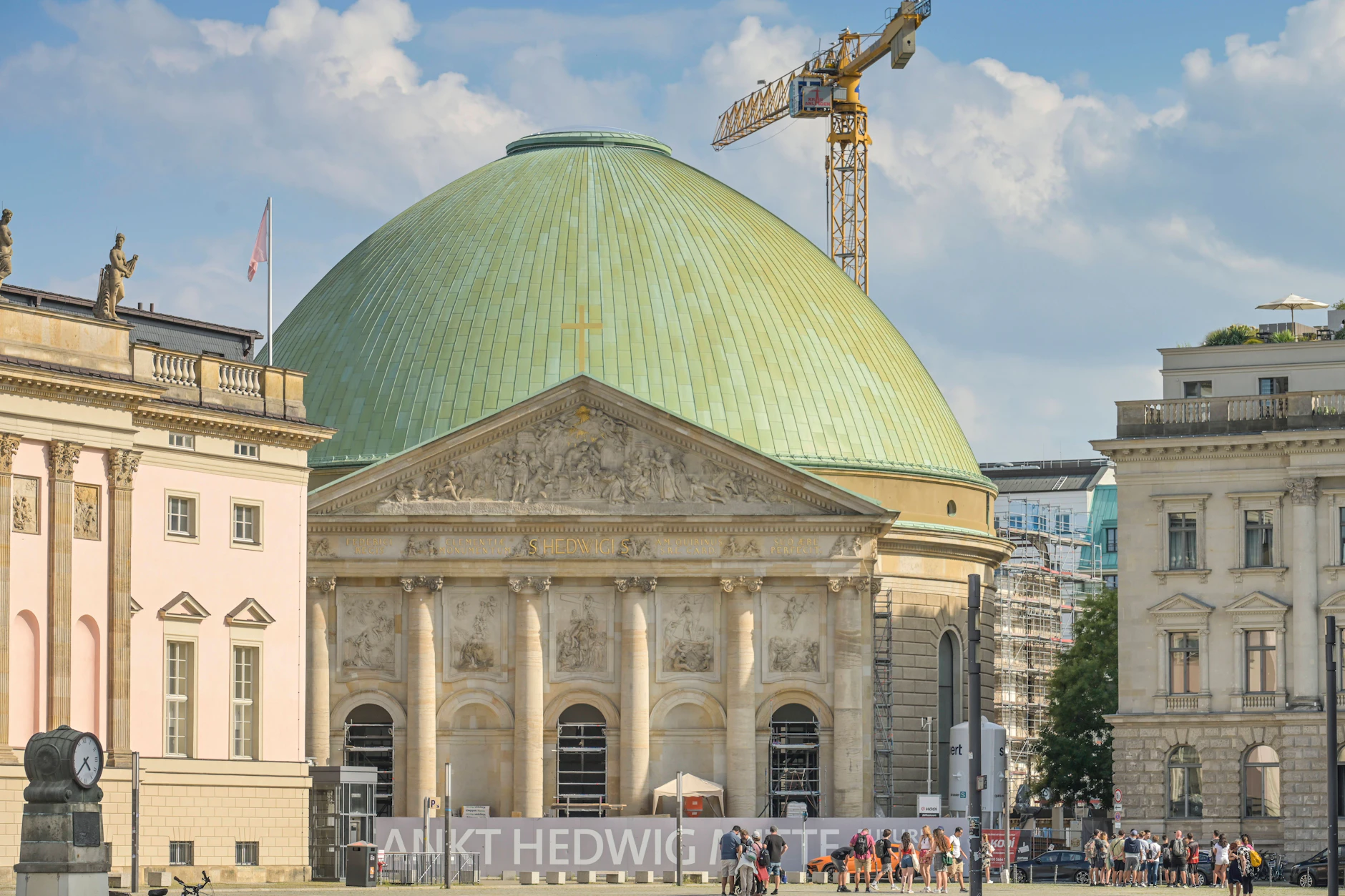St. Hedwigs-Kathedrale in Berlin-Mitte wird am Sonntag neu eröffnet: So ...