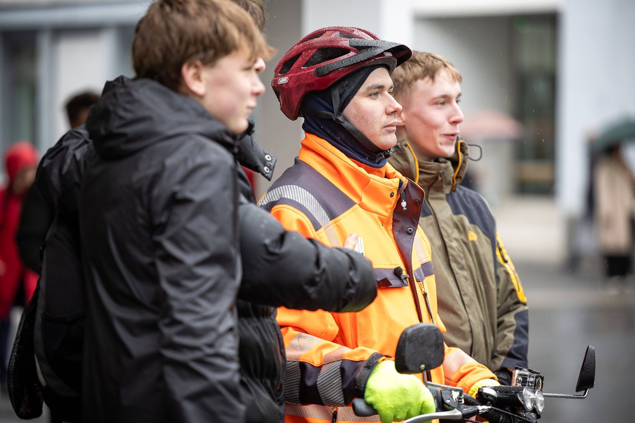 Anzeigenhauptmeister Niclas M.: Verstörendes Video mit Hitler-Bart!