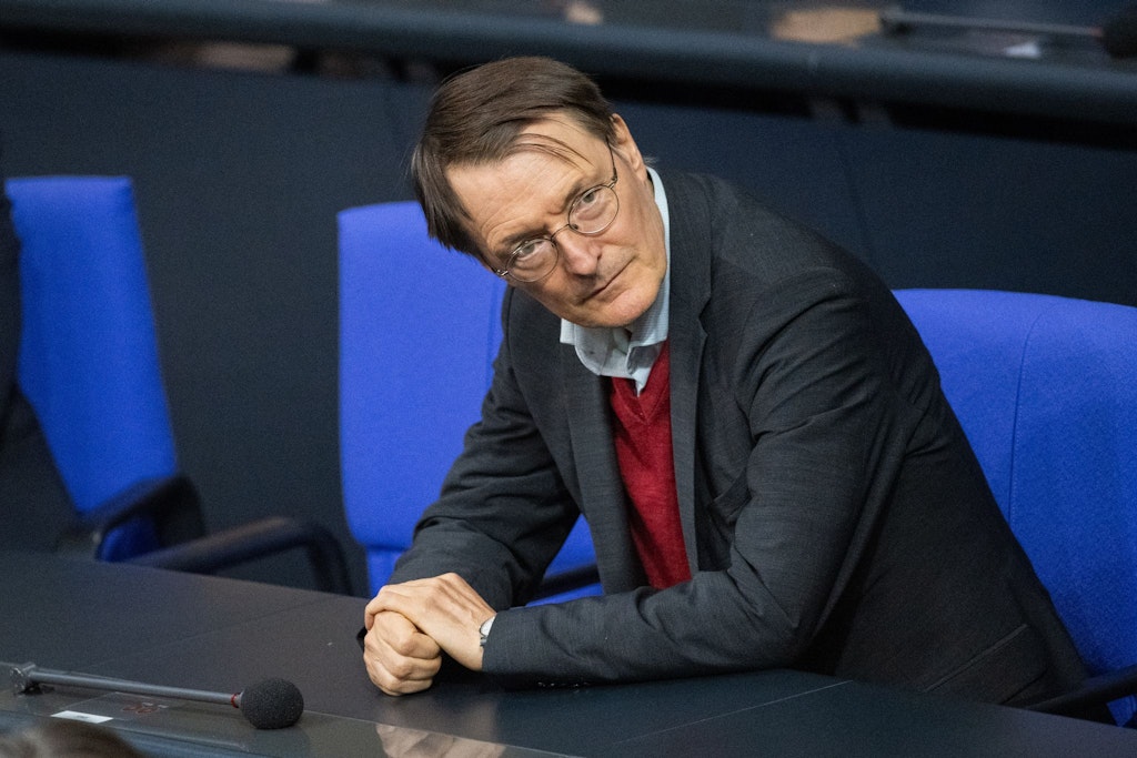 Lauterbach, das RKI und die Risikostufe: Corona-Maßnahmen als Erziehungsprogramm?