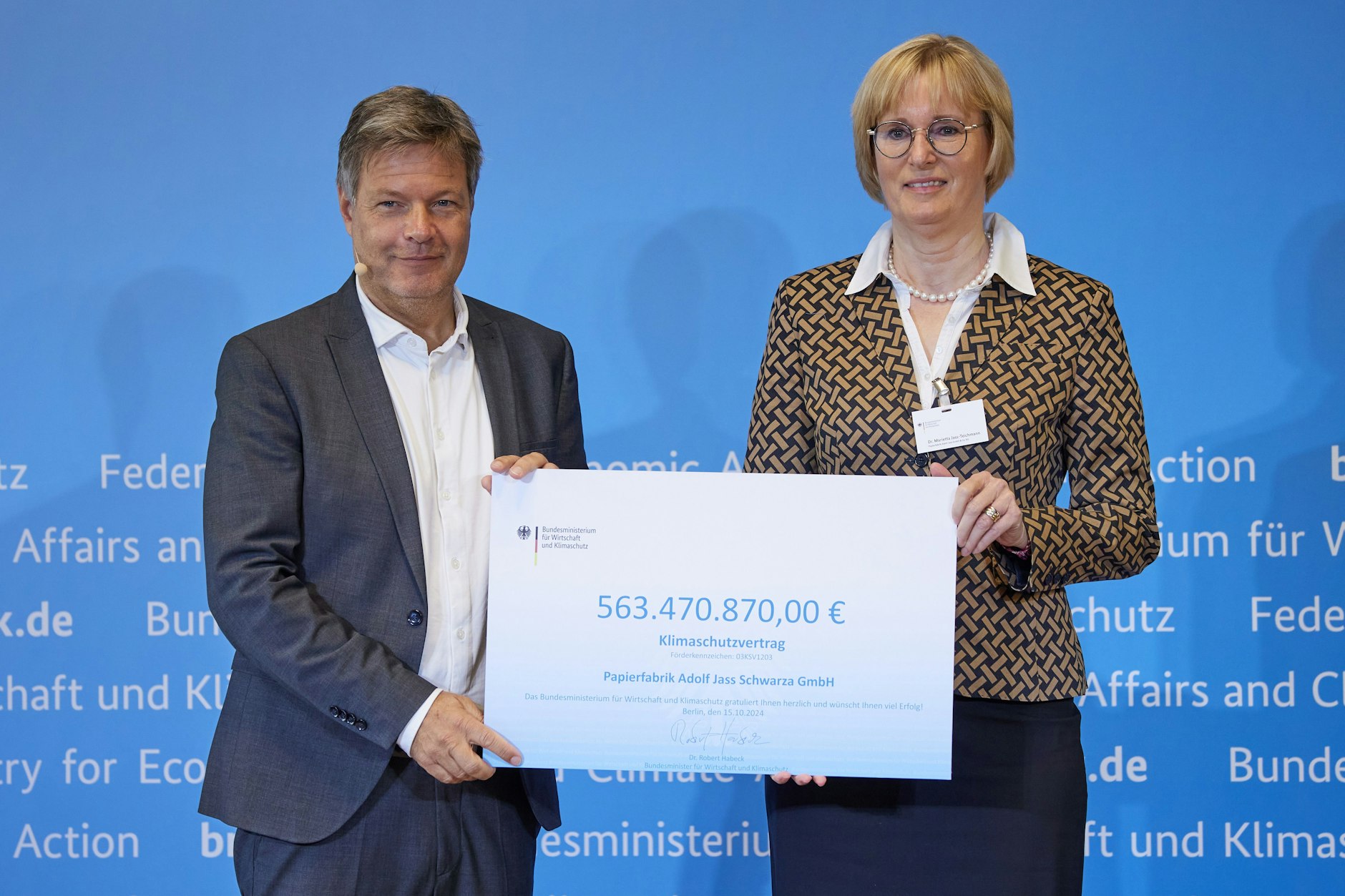 „Symbolische Schecks“: Ökonom enthüllt Habecks neue Klima-Verträge