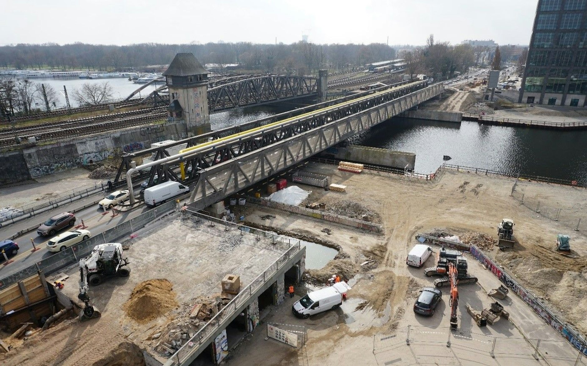 Die neue Autobahn für Berlin: A100 nach Treptow soll früher fertig werden