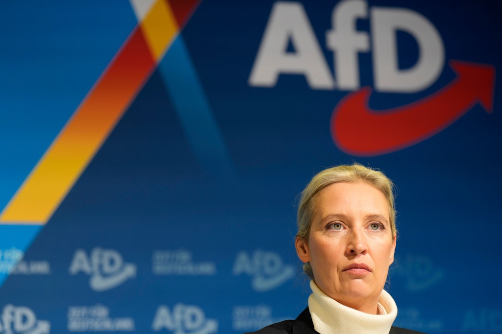 Alice Weidel holt Friedrich Merz ein, AfD jetzt zweitstärkste Kraft ...