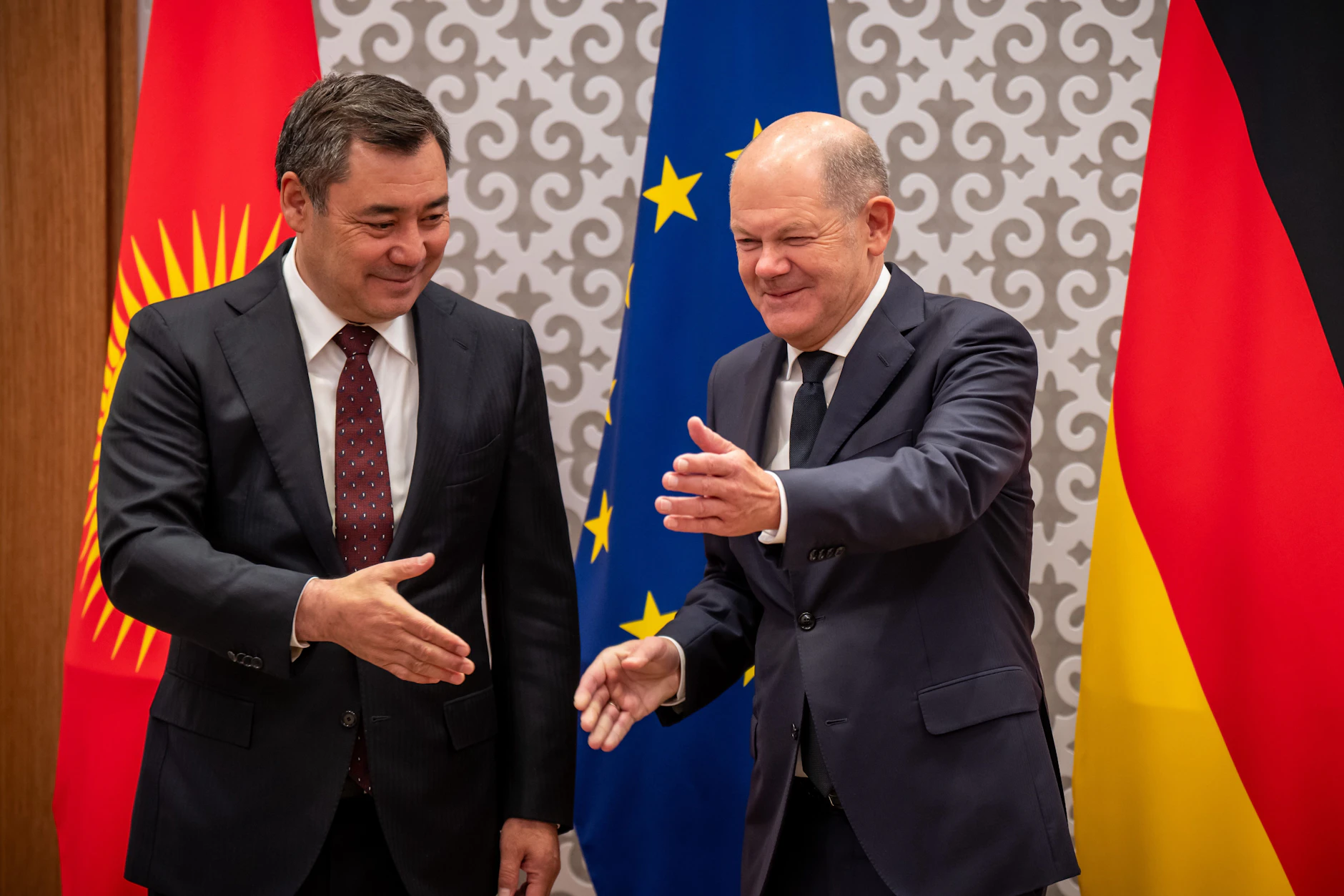 Kirgisistan: Premierminister Dschaparow wird nach Verhaftungswelle ...