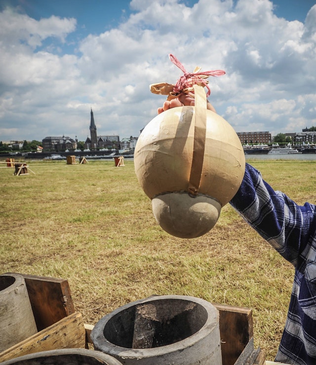 Bomben die Kugelbomben Berlin ins Böllerverbot?