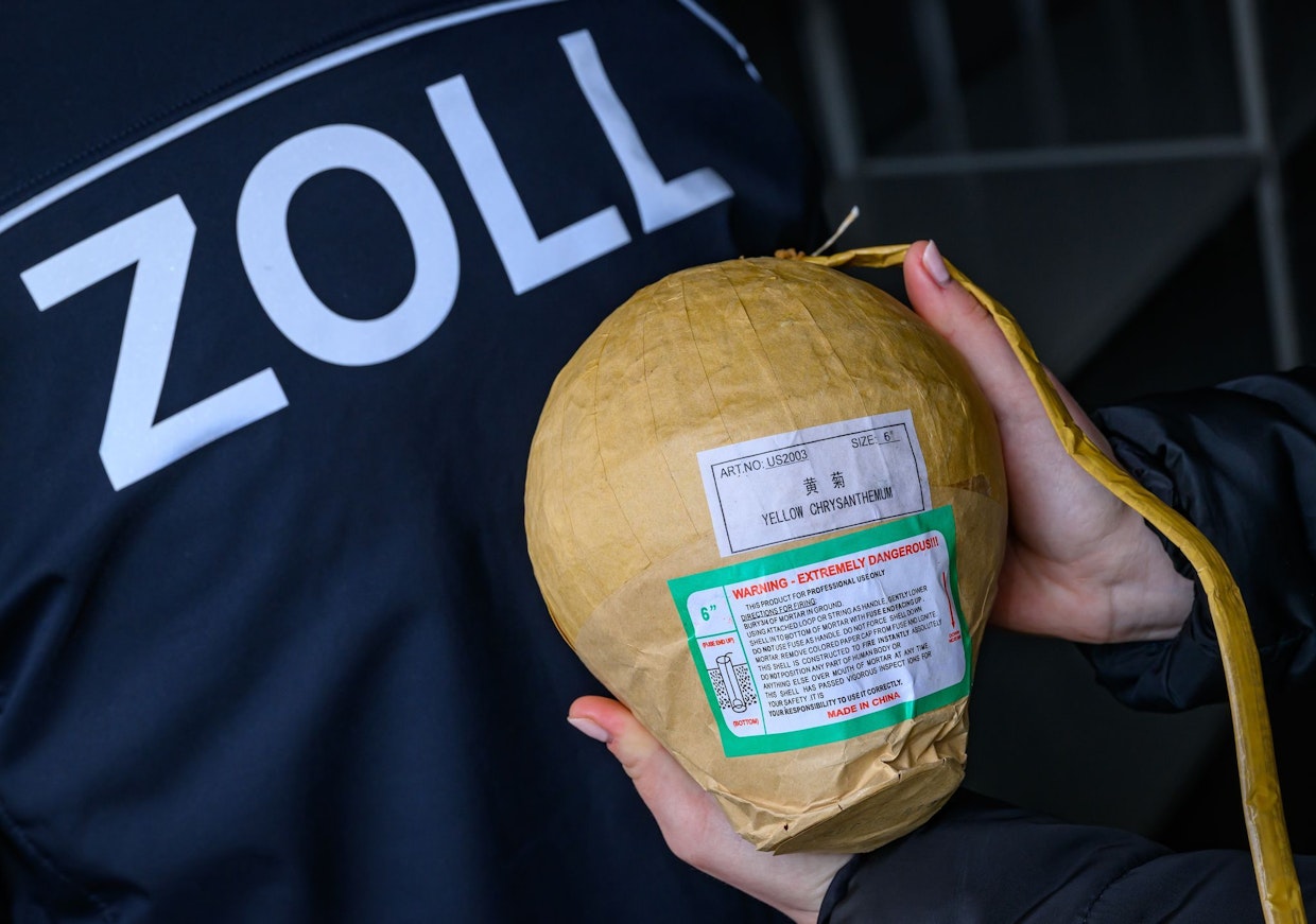 Nach Kugelbomben-Explosion – Razzia bei 17-Jährigen!