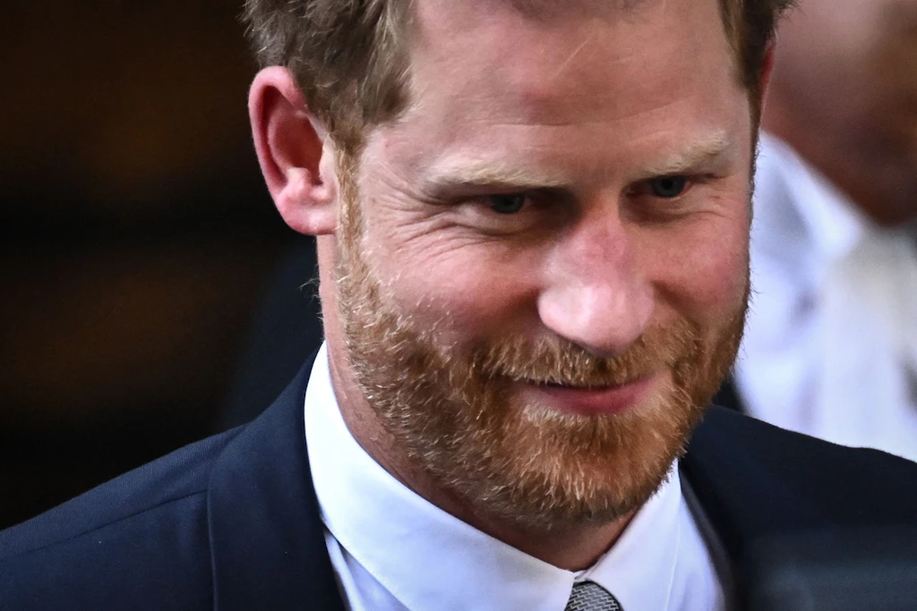 Abhörskandal: Prinz Harry einigt sich mit „Sun“ auf Vergleich