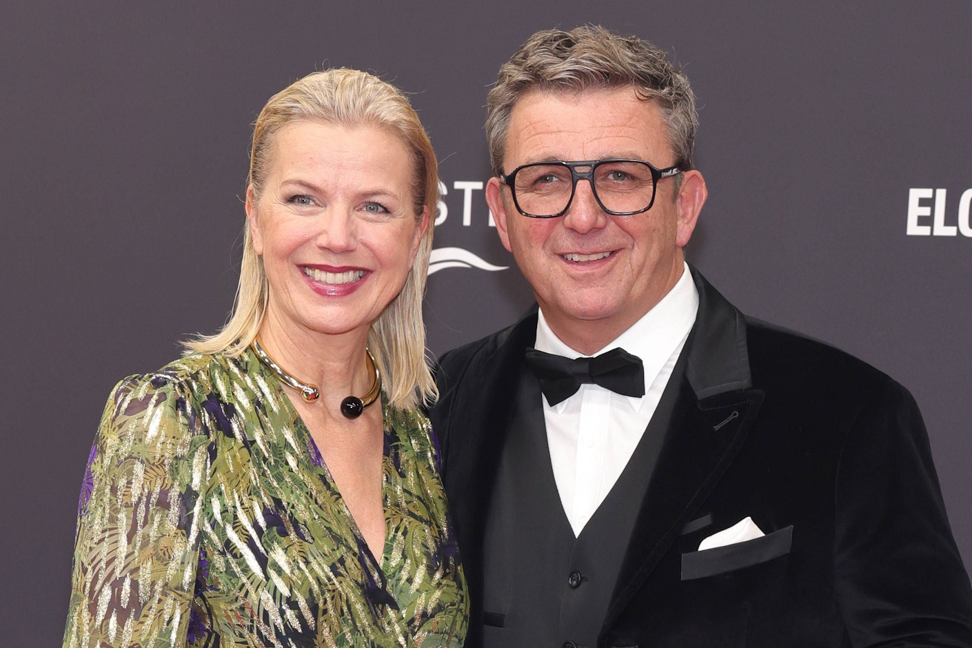 Ist Hans Sigl verheiratet? SIE ist die Frau des „Bergdoktor“!