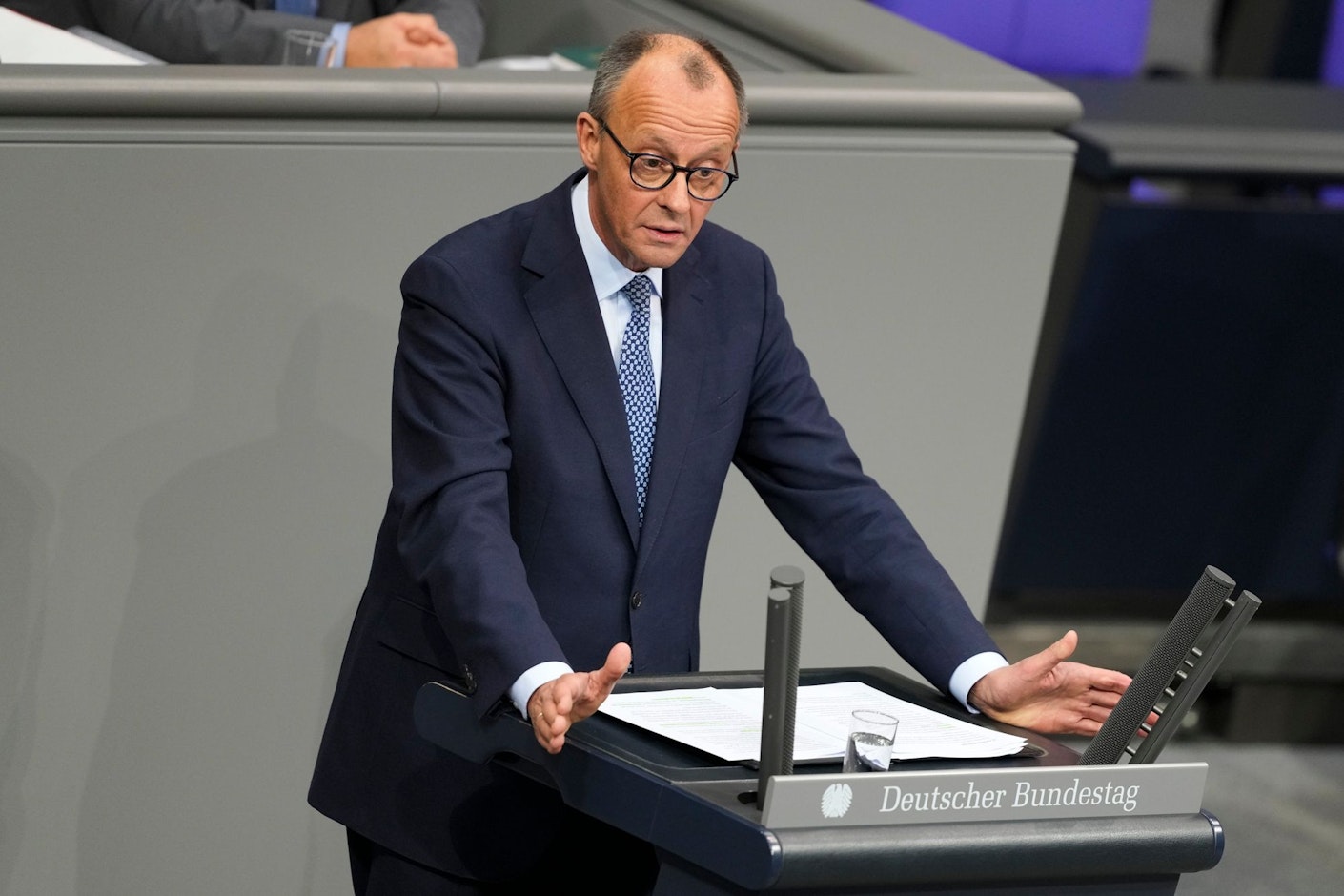 Showdown im Bundestag: Knappe Mehrheit für Fünf-Punkte-Plan zur Migration – mit Stimmen der AfD