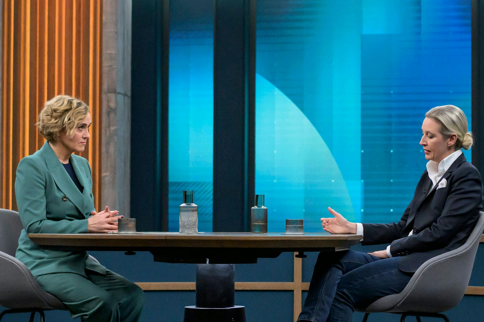 Ex-Siemens-Chef zu Alice Weidel bei Caren Miosga: Kein Nazi, sondern ...