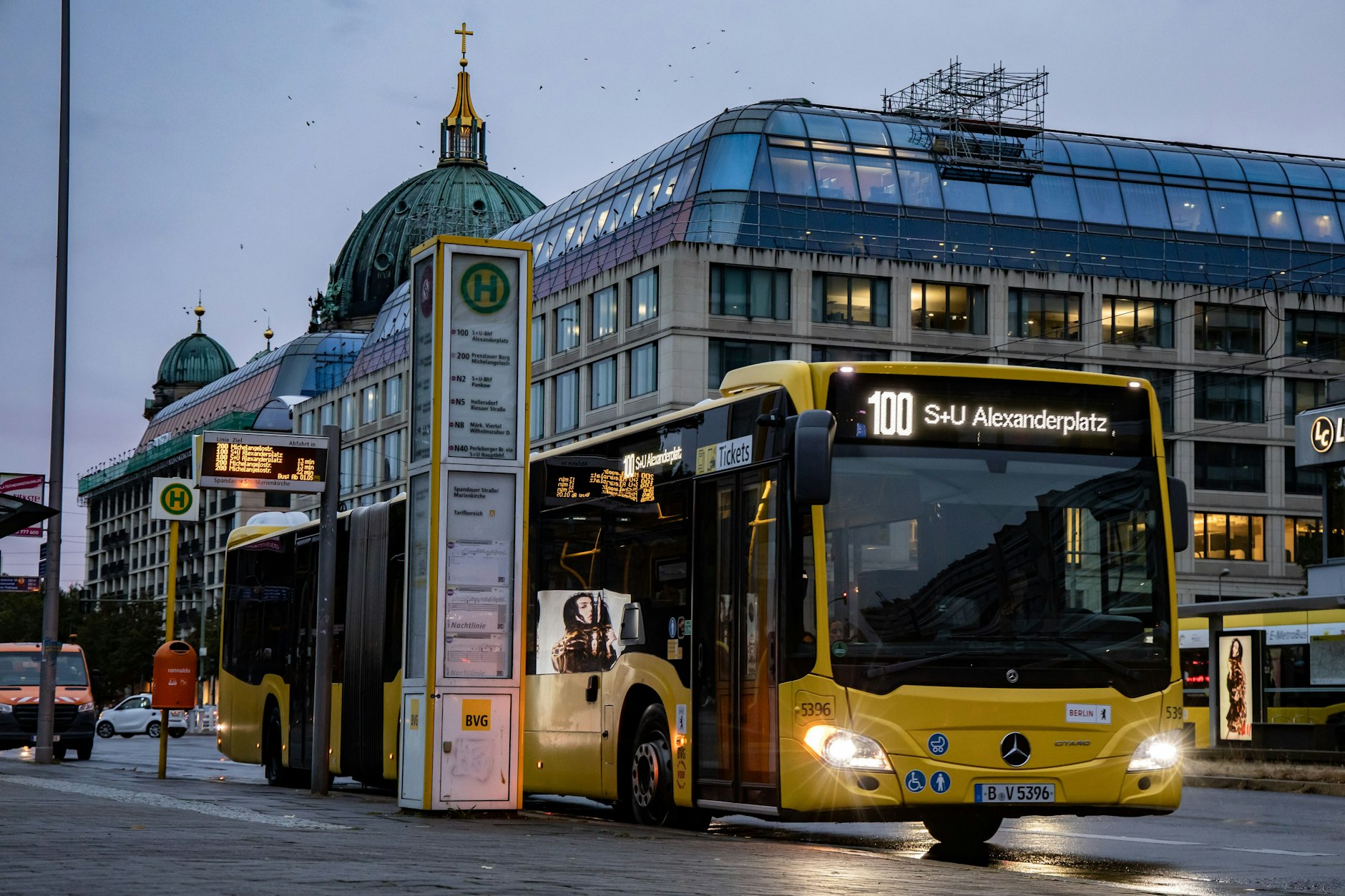 Pünktlichkeit der BVG: Neue Zahlen zeigen, welche Linien schneller ...