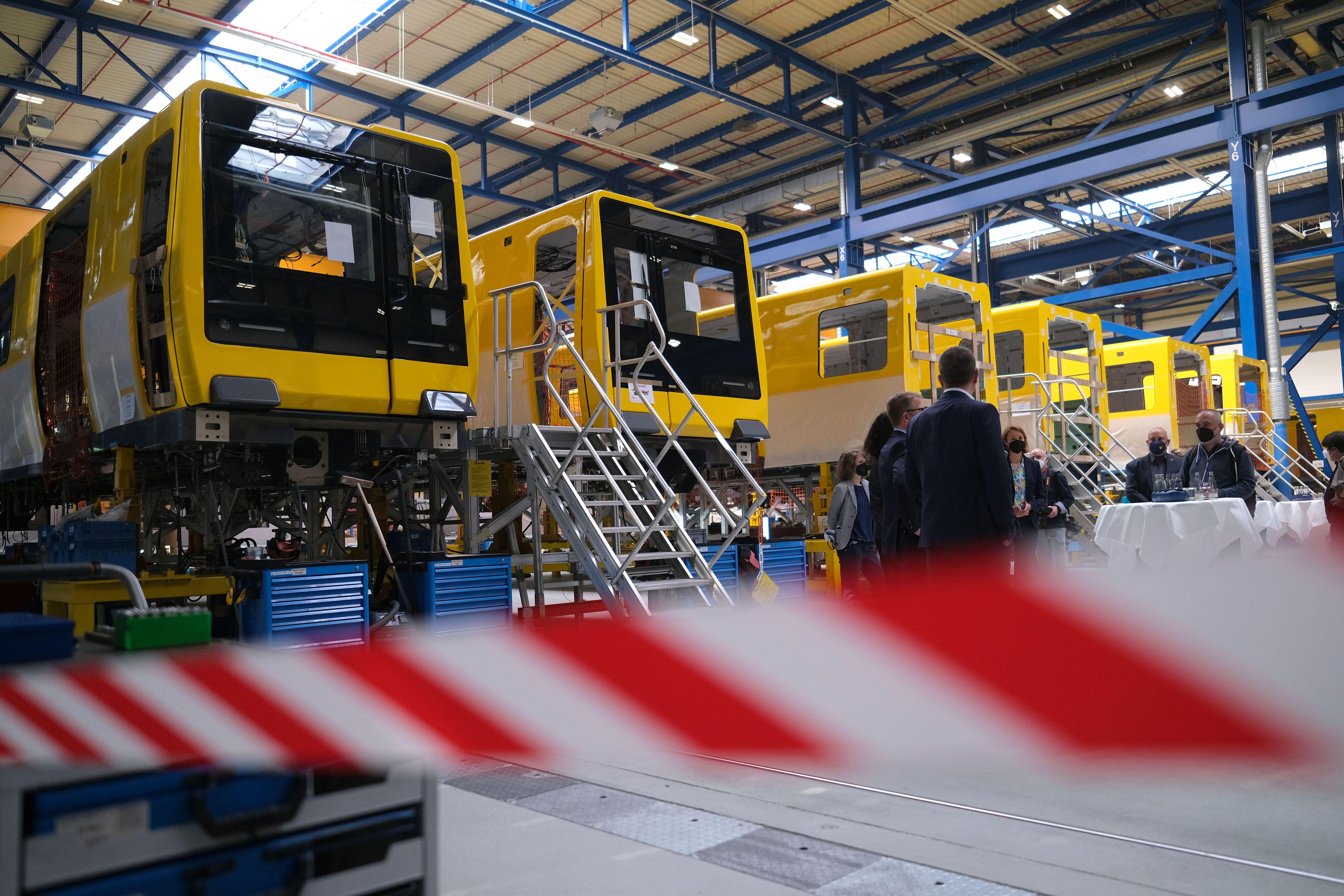 Mehr als drei Jahre Verspätung: Hier kommt die neue U-Bahn für die BVG ...