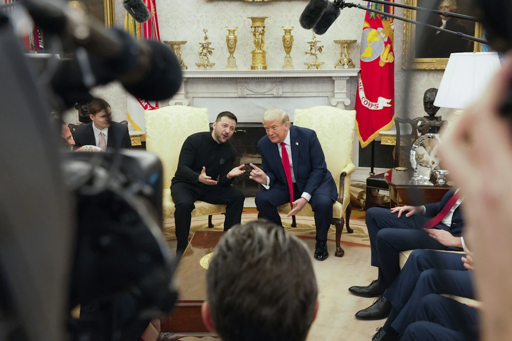 Trump-Selenskyj-Eklat im Weißen Haus: Diplomatisches Schweigen wäre ...