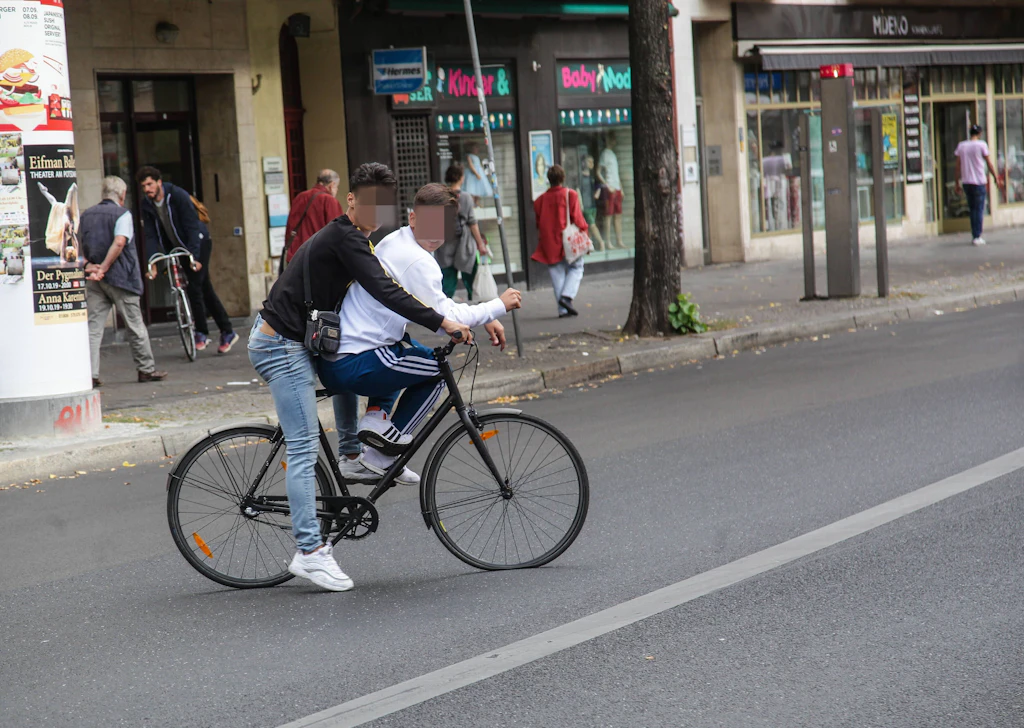 Kommentar: Radfahrer oder Autofahrer in Berlin – Wer ist eigentlich ...
