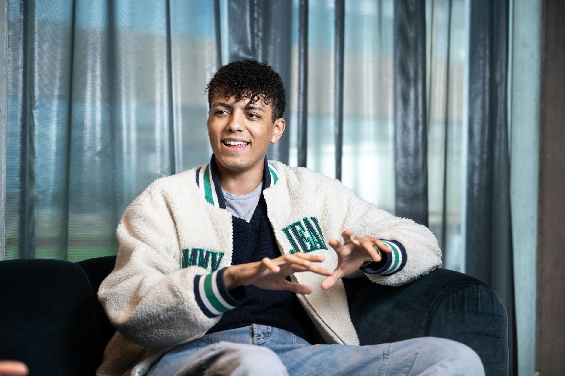 Louis Philippson ist der neue Klassik-Star auf TikTok: „Das Klavier ist ...