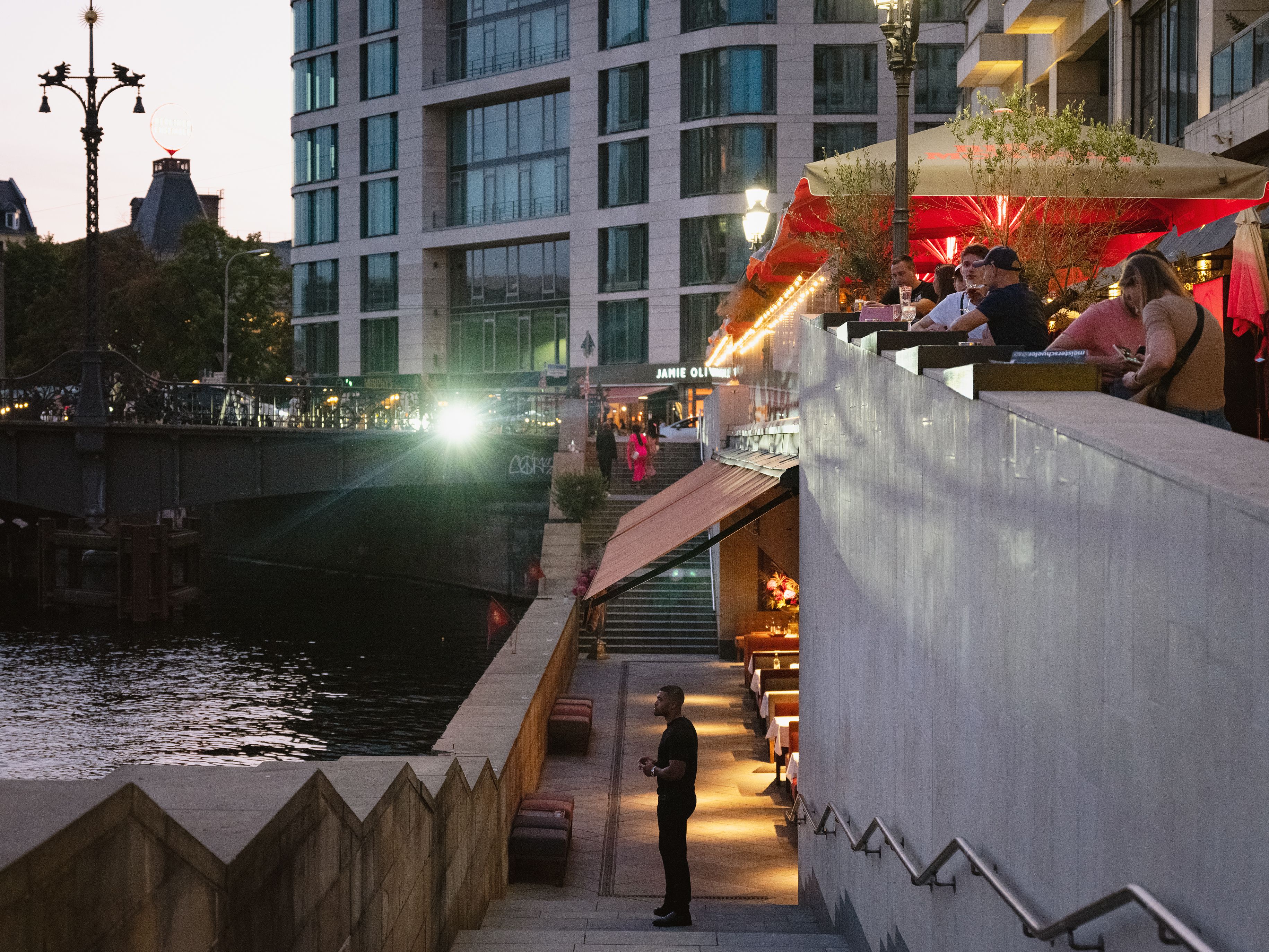 Jonathan Berlin: Seit er in der Hauptstadt lebt, fährt er besonders ...