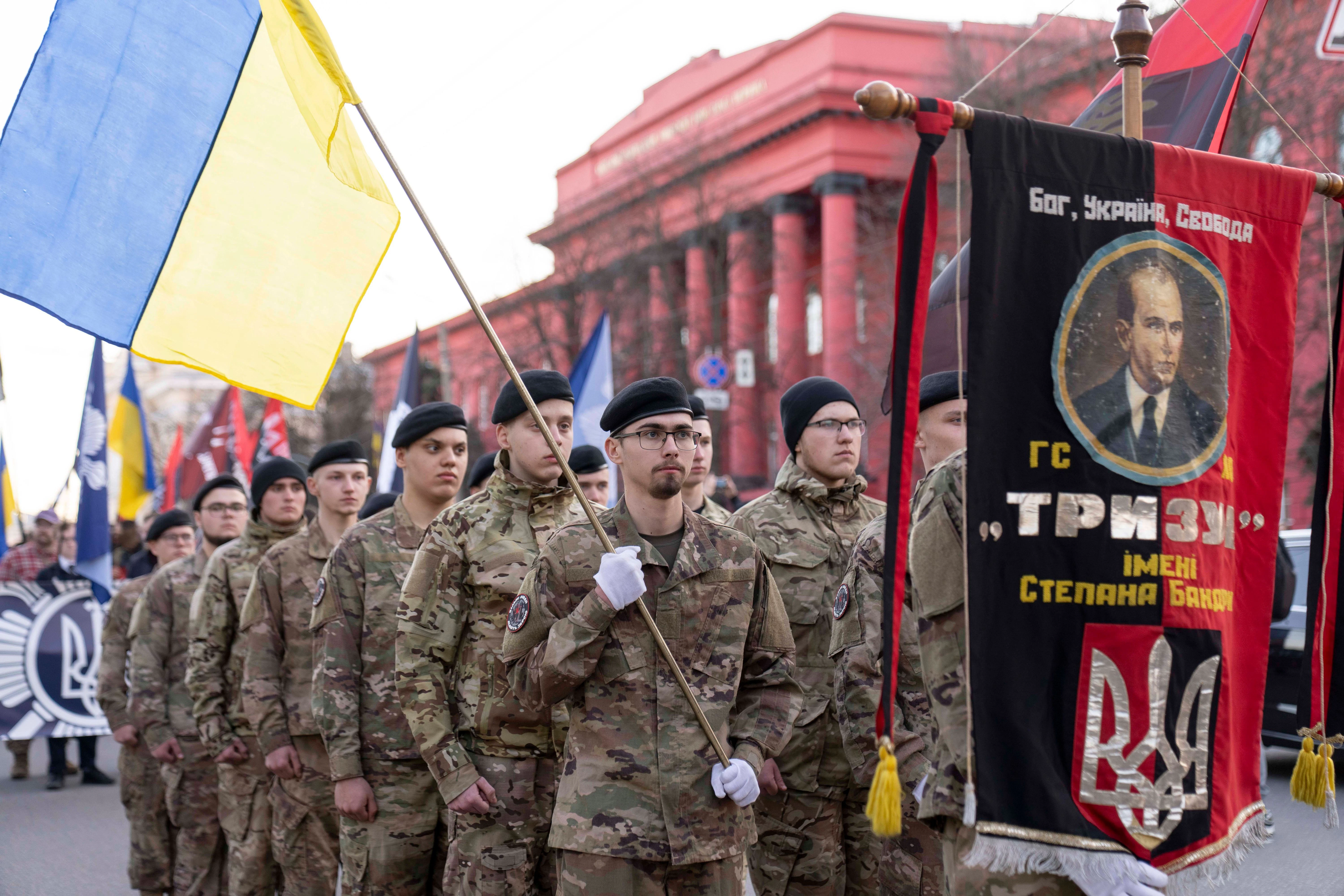 Ukraine: Zwischen SS-Mythos und Gedenkkultur – wie der Westen zur Nazi ...