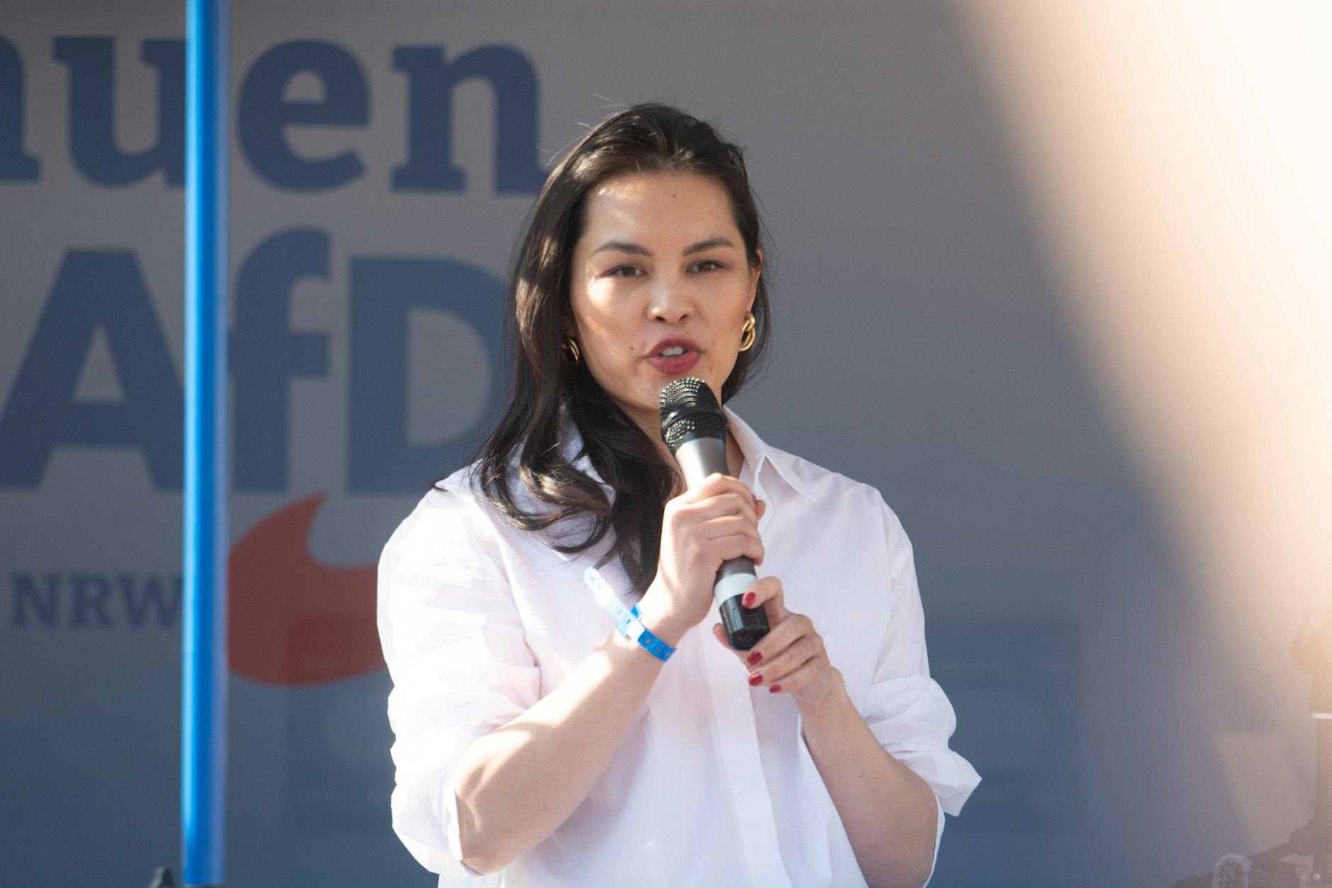 Politikerin wollte Sneaker „im AfD-Stil“ versteigern - dann reagierte Ebay