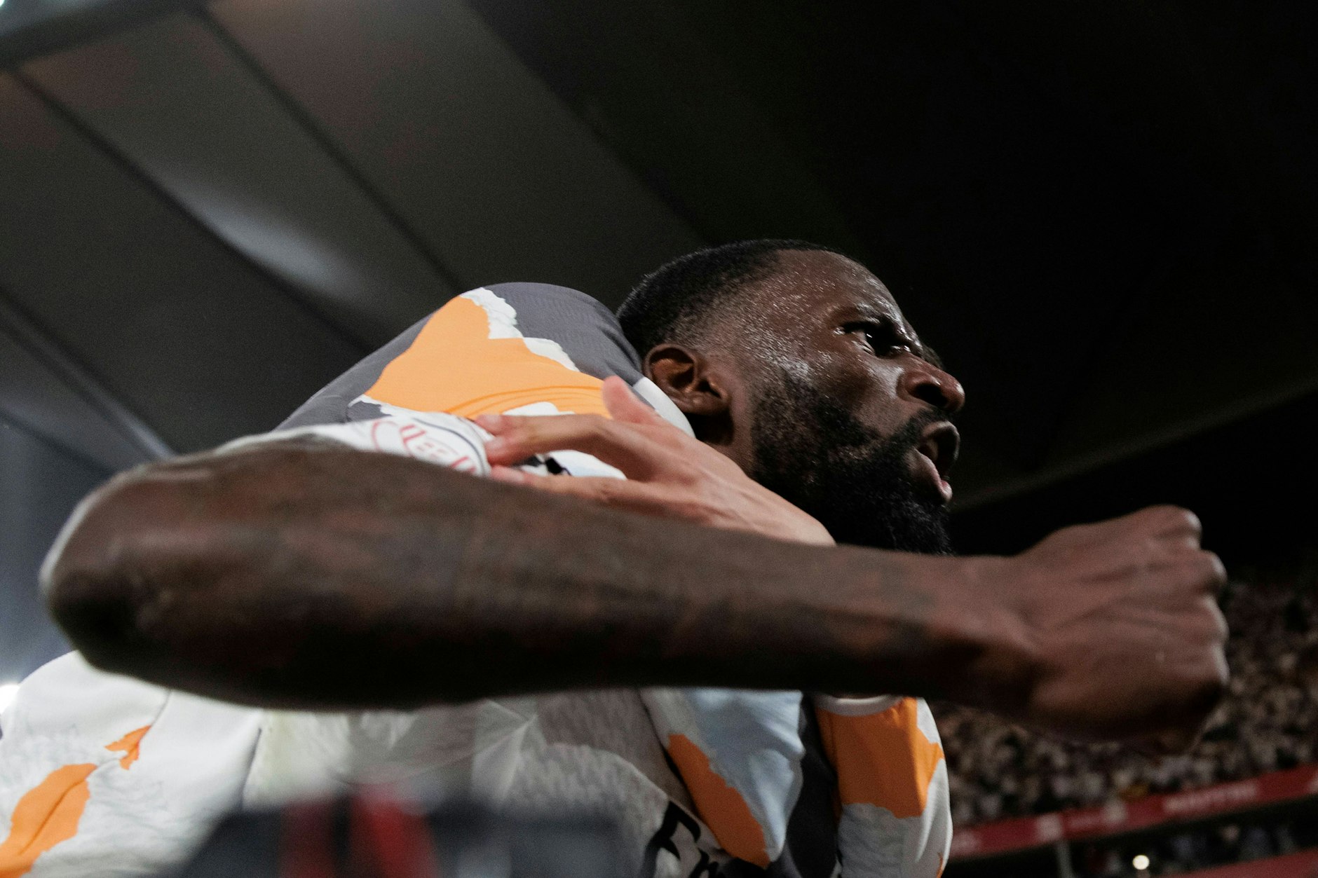 Rote Karte für Antonio Rüdiger nach Ausraster: Jetzt äußert sich der ...