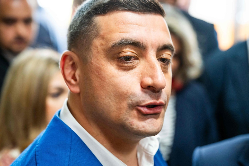 Rumänien: George Simion ruft zu Protest auf, bleibt aber selbst zu Hause