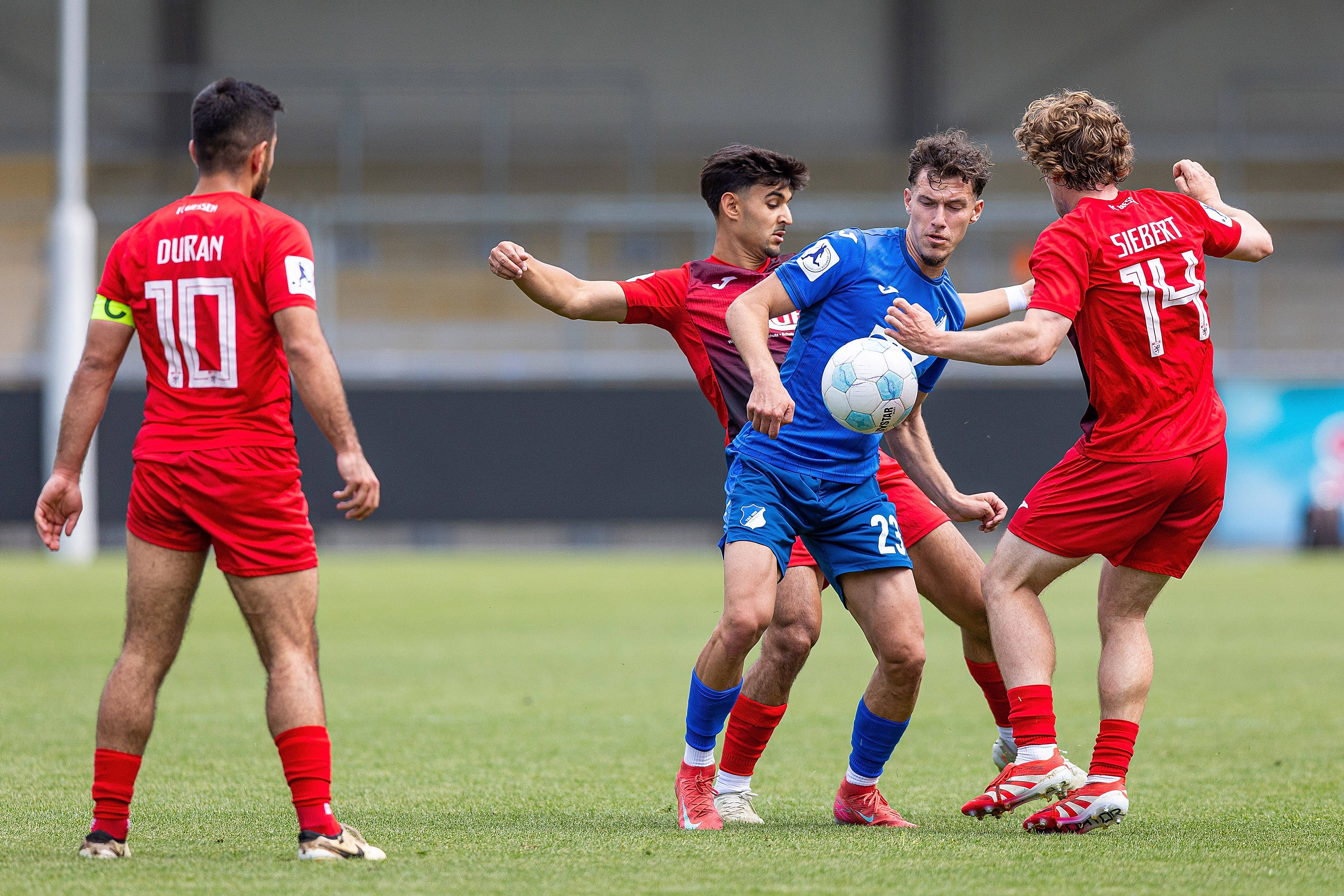 Neuzugänge 12 und 13: BFC Dynamo holt Abwehrchef und Nummer-1-Torwart