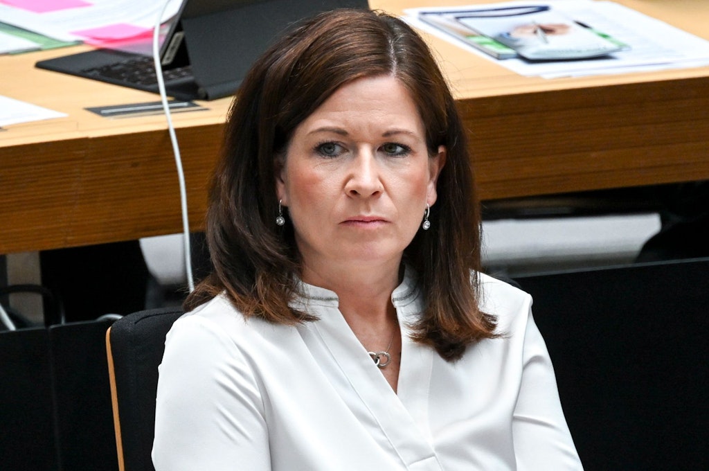 Affäre Günther-Wünsch: Jetzt wird es eng für die Lebensgefährtin von Kai Wegner