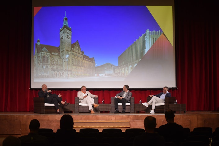 Holger Friedrich: Links oder rechts – die Frage danach ist mir zu flach