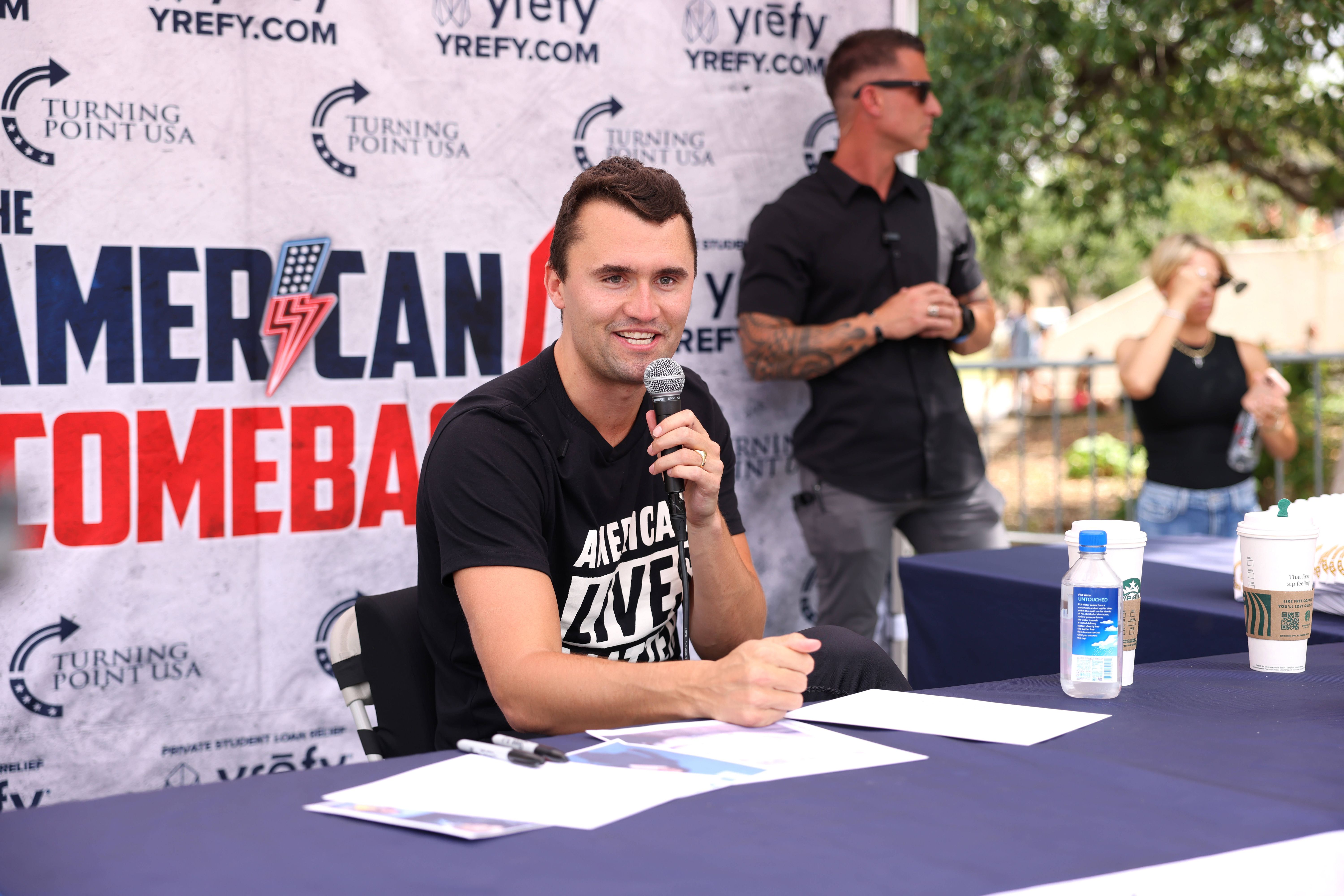 Charlie Kirk: SPD-Politikerin stoppt Schweigeminute für ermordeten US ...